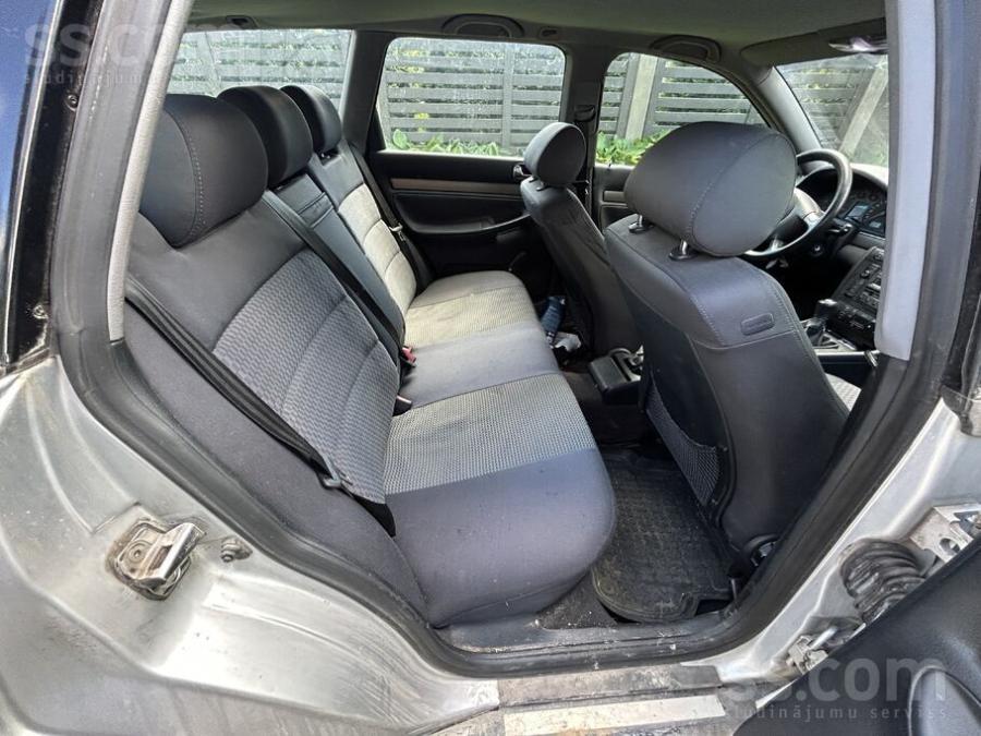 Grey Audi A4 2001 in Riga, with an engine capacity of 1.90 L and mileage of 485 thousand km for 450 €, photo 7 on AUTOMOTO.COM.LV