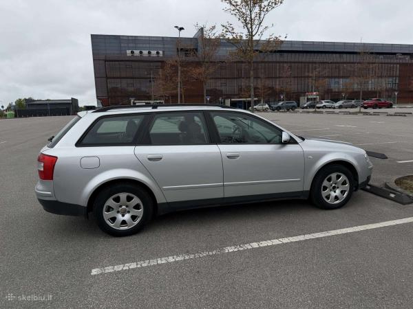 Pelēks Audi A4 2001 Klaipėda, ar dzinēja tilpumu 2.00 L un nobraukumu 298 tūkst. km par 1150 €, foto 3 vietnē AUTOMOTO.COM.LV