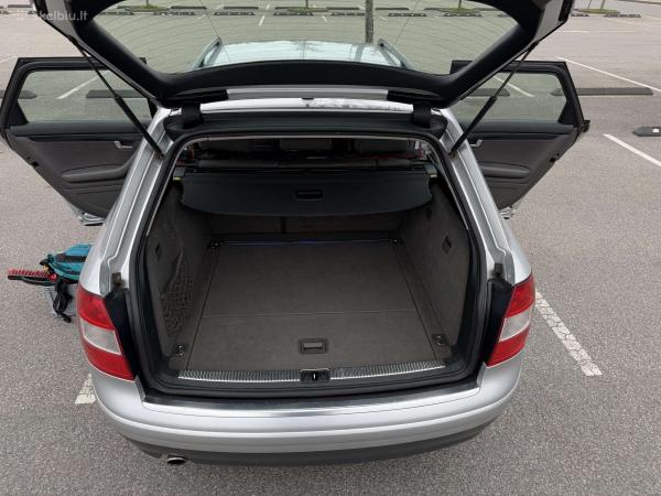Pelēks Audi A4 2001 Klaipėda, ar dzinēja tilpumu 2.00 L un nobraukumu 298 tūkst. km par 1150 €, foto 9 vietnē AUTOMOTO.COM.LV
