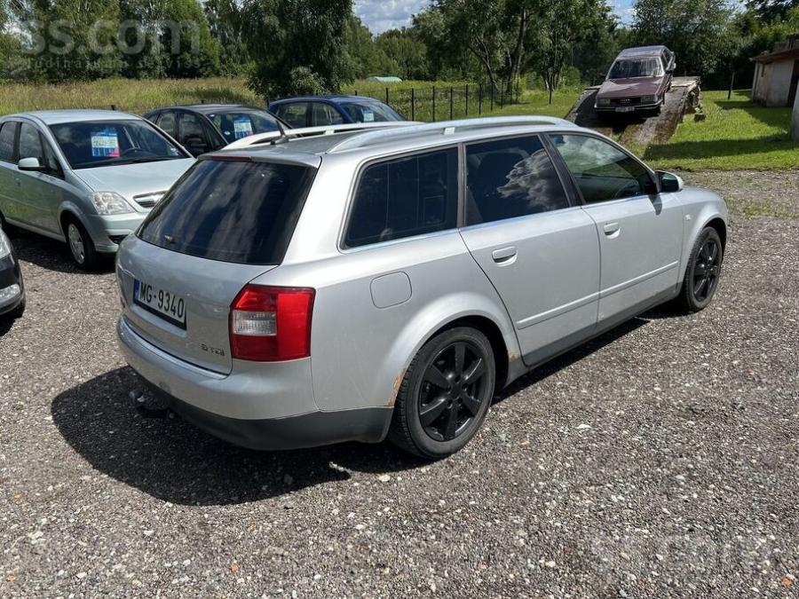 Pelēks Audi A4 2001 Limbaži, ar dzinēja tilpumu 1.90 L un nobraukumu 380 tūkst. km par 1350 €, foto 5 vietnē AUTOMOTO.COM.LV