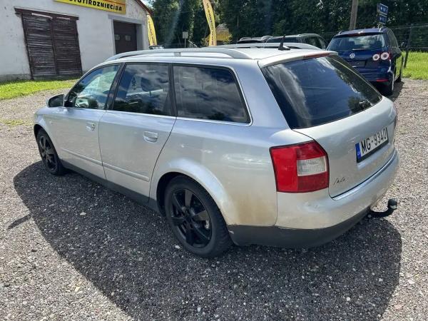 Grey Audi A4 2001 in Limbazi, with an engine capacity of 1.90 L and mileage of 380 thousand km for 1350 €, photo 6 on AUTOMOTO.COM.LV