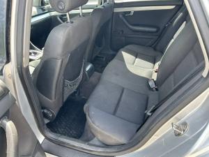 Pelēks Audi A4 2001 Limbaži, ar dzinēja tilpumu 1.90 L un nobraukumu 380 tūkst. km par 1350 €, foto 9 vietnē AUTOMOTO.COM.LV