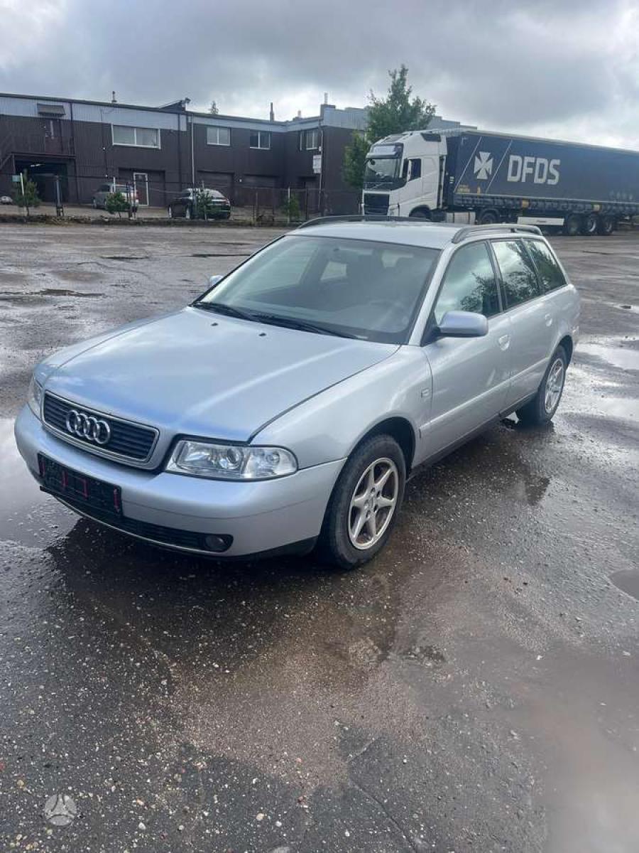 Pelēks Audi A4 2001 Telšiai, ar dzinēja tilpumu 1.90 L un nobraukumu 564 tūkst. km par 650 €, foto 1 vietnē AUTOMOTO.COM.LV