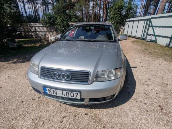 Серый Ауди А4 2001 в Рига, объемом двигателя 1.80 л и пробегом 256 тыс. км за 1750 €, фото 2 на AUTOMOTO.COM.LV