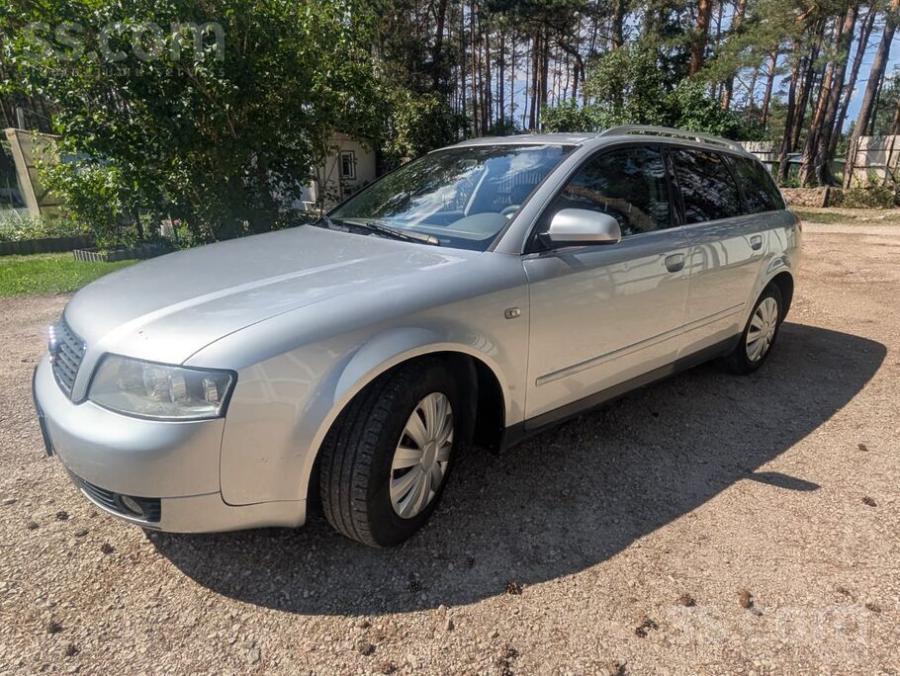 Grey Audi A4 2001 in Riga, with an engine capacity of 1.80 L and mileage of 256 thousand km for 1750 €, photo 4 on AUTOMOTO.COM.LV