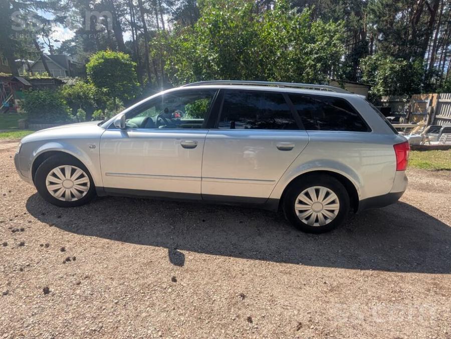 Grey Audi A4 2001 in Riga, with an engine capacity of 1.80 L and mileage of 256 thousand km for 1750 €, photo 5 on AUTOMOTO.COM.LV