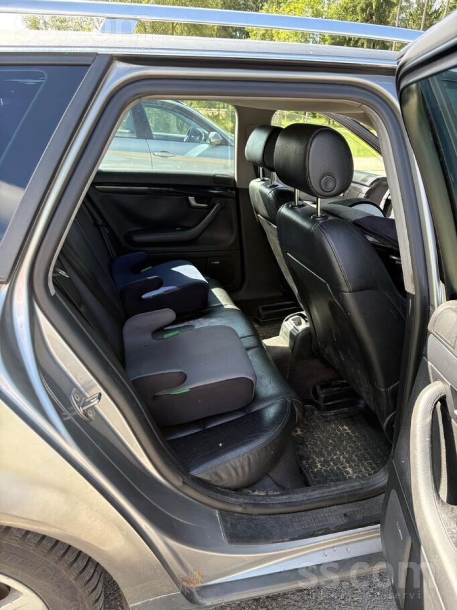 Pelēks Audi A4 2001 Jēkabpils, ar dzinēja tilpumu 2.50 L un nobraukumu 319 tūkst. km par 2000 €, foto 7 vietnē AUTOMOTO.COM.LV