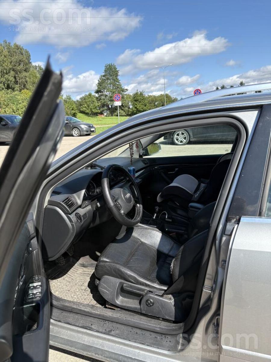 Pelēks Audi A4 2001 Jēkabpils, ar dzinēja tilpumu 2.50 L un nobraukumu 319 tūkst. km par 2000 €, foto 10 vietnē AUTOMOTO.COM.LV