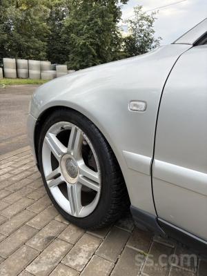 Grey Audi A4 2001 in Riga, with an engine capacity of 1.90 L and mileage of 343 thousand km for 2550 €, photo 11 on AUTOMOTO.COM.LV
