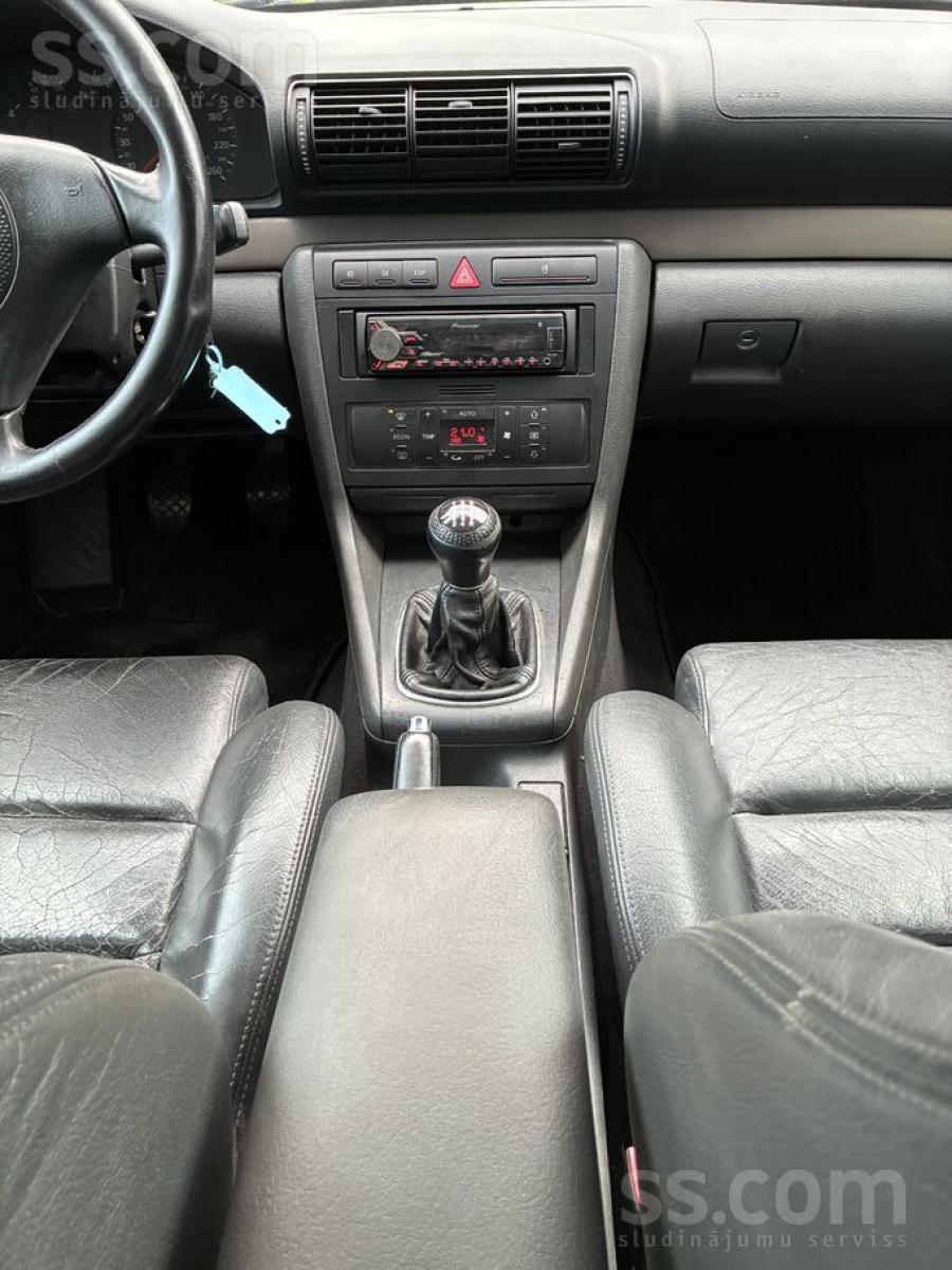 Grey Audi A4 2001 in Riga, with an engine capacity of 1.90 L and mileage of 343 thousand km for 2550 €, photo 15 on AUTOMOTO.COM.LV