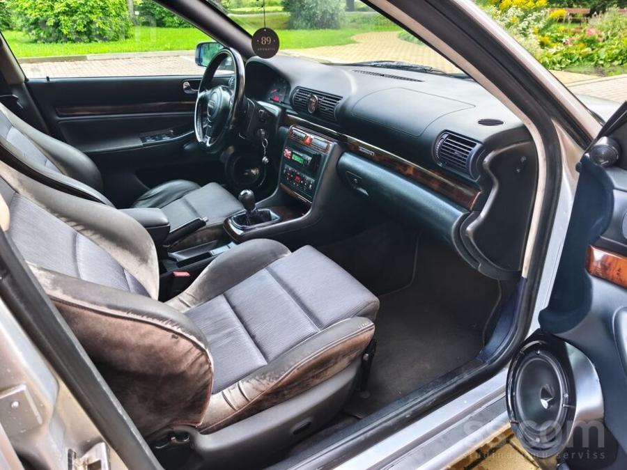 Pelēks Audi A4 2001 Rīga, ar dzinēja tilpumu 1.80 L un nobraukumu 347 tūkst. km par 4000 €, foto 12 vietnē AUTOMOTO.COM.LV
