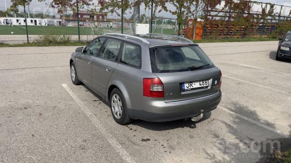 Pelēks Audi A4 2001 Jelgava, ar dzinēja tilpumu 1.90 L un nobraukumu 318 tūkst. km par 2100 €, foto 4 vietnē AUTOMOTO.COM.LV