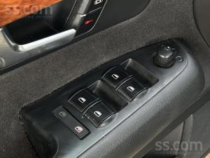 Pelēks Audi A4 2001 Rēzekne, ar dzinēja tilpumu 1.90 L un nobraukumu 302 tūkst. km par 3499 €, foto 12 vietnē AUTOMOTO.COM.LV
