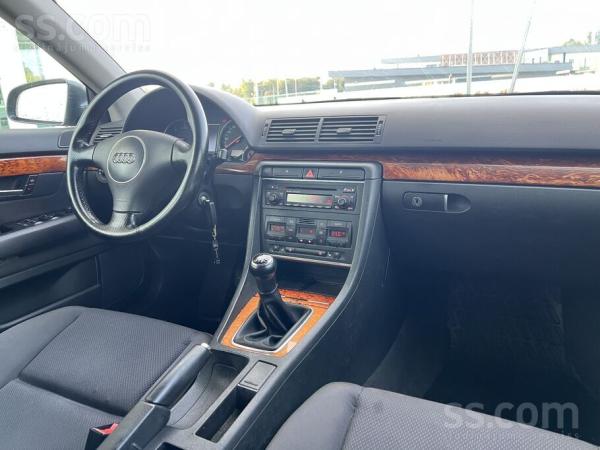 Audi A4 2001 Rēzekne vietnē Pelēks Audi A4 2001 Rēzekne, ar dzinēja tilpumu 1.90 L un nobraukumu 302 tūkst. km par 3499 €, foto 7 vietnē AUTOMOTO.COM.LV