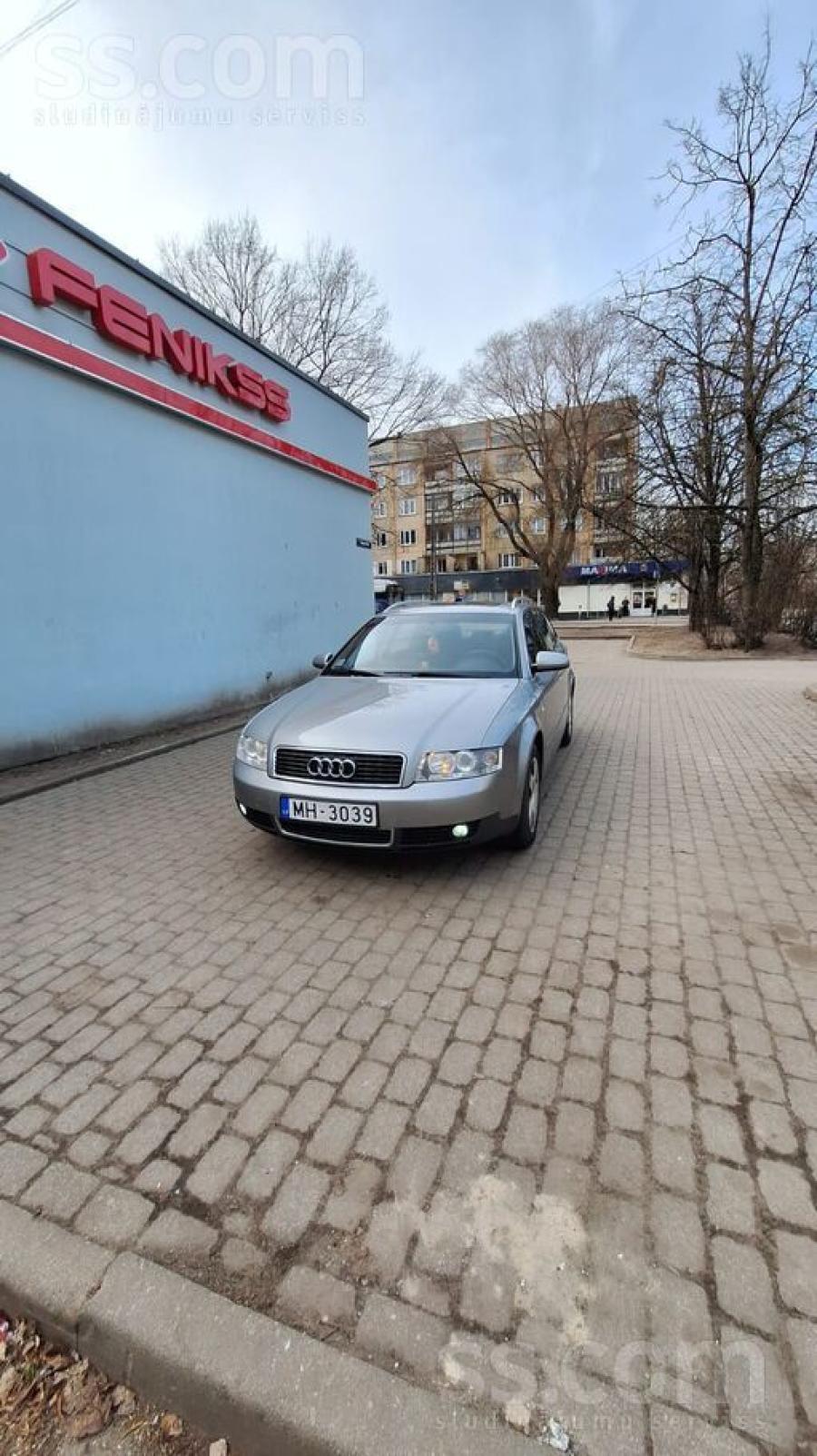 Pelēks Audi A4 2002 Madona, ar dzinēja tilpumu 2.40 L un nobraukumu 291 tūkst. km par 990 €, foto 1 vietnē AUTOMOTO.COM.LV