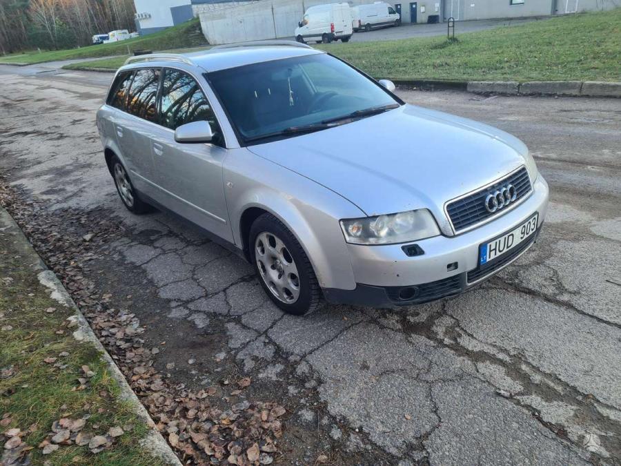 Pelēks Audi A4 2002 Viļņa, ar dzinēja tilpumu 2.50 L un nobraukumu 372 tūkst. km par 1200 €, foto 1 vietnē AUTOMOTO.COM.LV