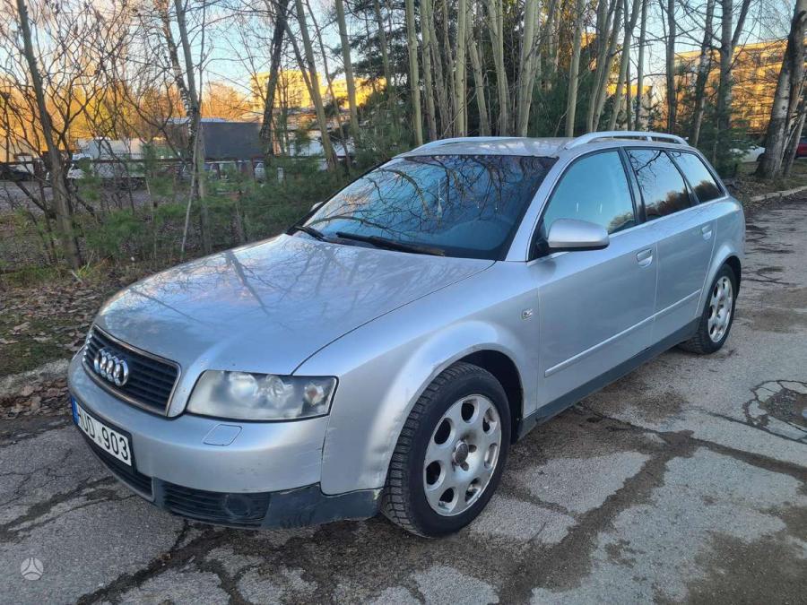 Pelēks Audi A4 2002 Viļņa, ar dzinēja tilpumu 2.50 L un nobraukumu 372 tūkst. km par 1200 €, foto 5 vietnē AUTOMOTO.COM.LV