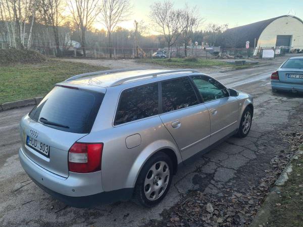 Grey Audi A4 2002 in Vilnius, with an engine capacity of 2.50 L and mileage of 372 thousand km for 1200 €, photo 6 on AUTOMOTO.COM.LV