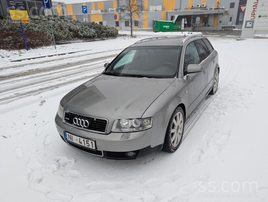 Pelēks Audi A4 2002 Rīga, ar dzinēja tilpumu 2.50 L un nobraukumu 316 tūkst. km par 1700 €, foto 1 vietnē AUTOMOTO.COM.LV
