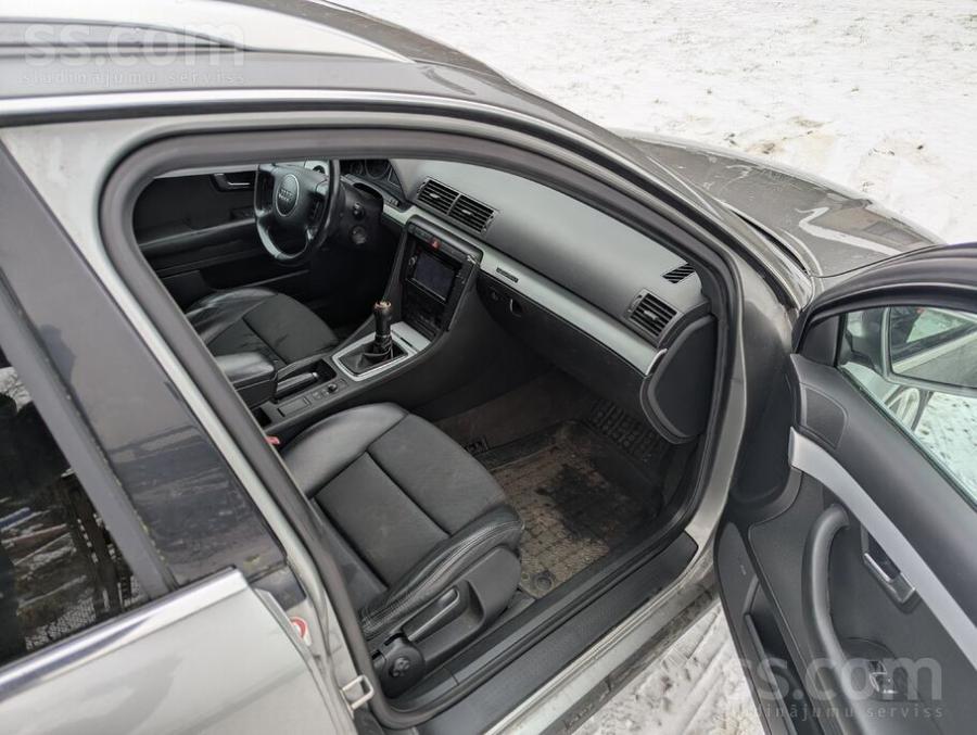 Pelēks Audi A4 2002 Rīga, ar dzinēja tilpumu 2.50 L un nobraukumu 316 tūkst. km par 1700 €, foto 8 vietnē AUTOMOTO.COM.LV