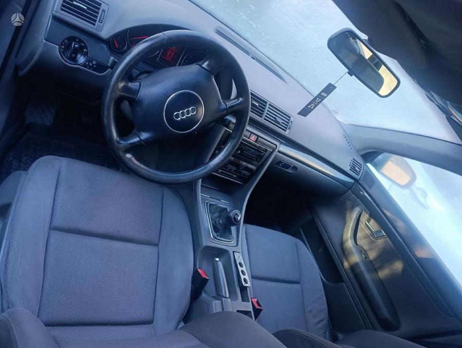 Grey Audi A4 2002 in Vilnius, with an engine capacity of 1.90 L and mileage of 300 thousand km for 1490 €, photo 9 on AUTOMOTO.COM.LV