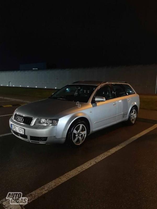 Pelēks Audi A4 2002 Panevēža, ar dzinēja tilpumu 2.50 L un nobraukumu 326 tūkst. km par 1100 €, foto 5 vietnē AUTOMOTO.COM.LV