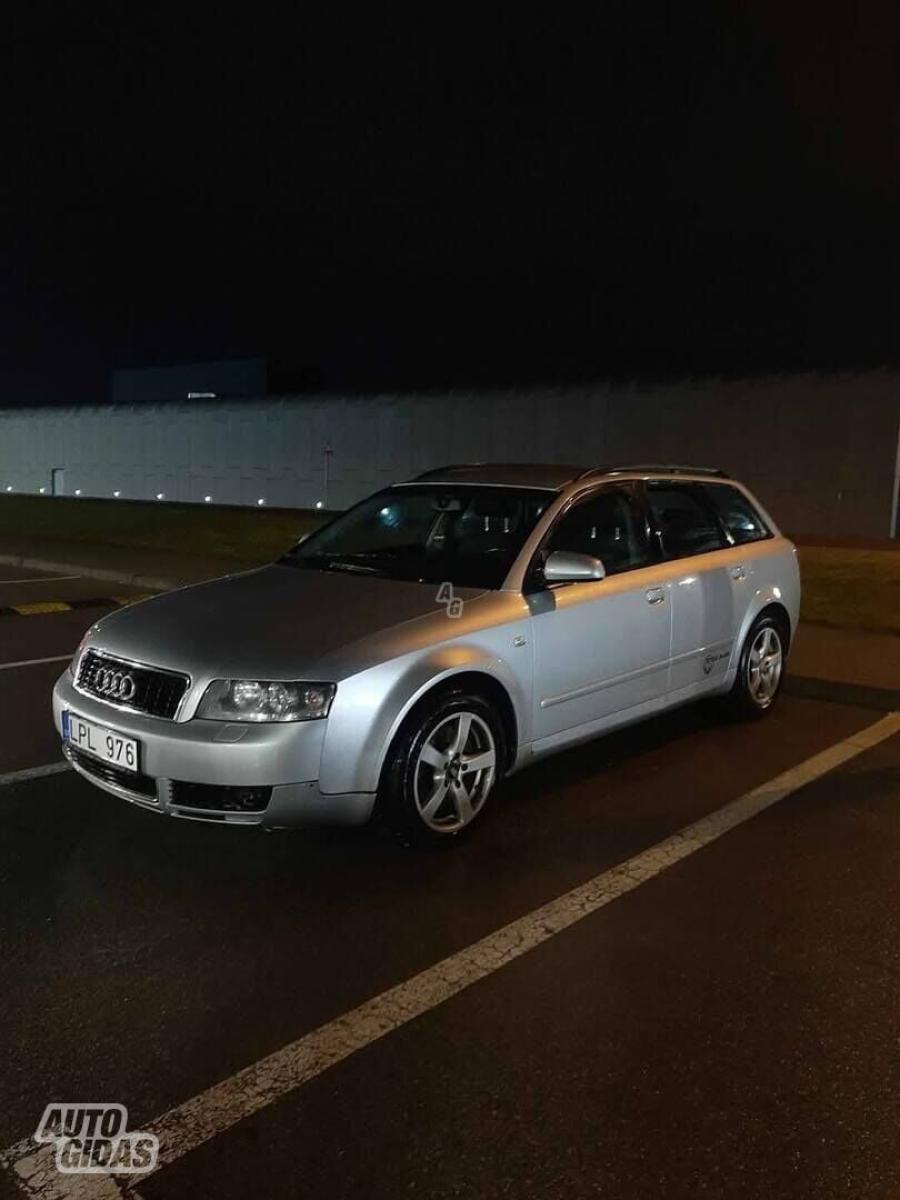 Pelēks Audi A4 2002 Panevēža, ar dzinēja tilpumu 2.50 L un nobraukumu 326 tūkst. km par 1100 €, foto 5 vietnē AUTOMOTO.COM.LV