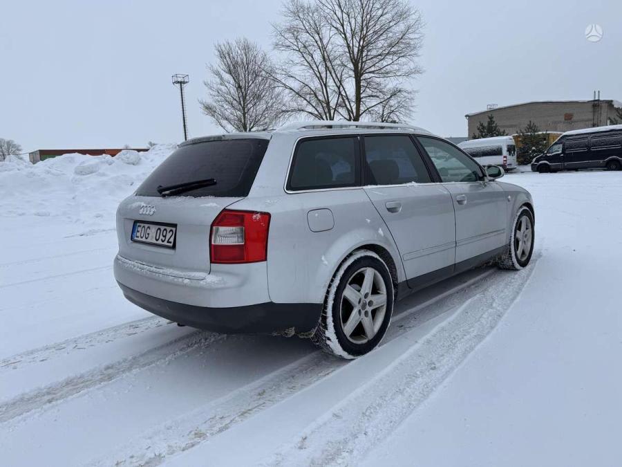 Grey Audi A4 2002 in Klaipeda, with an engine capacity of 1.90 L and mileage of 327 thousand km for 1800 €, photo 4 on AUTOMOTO.COM.LV