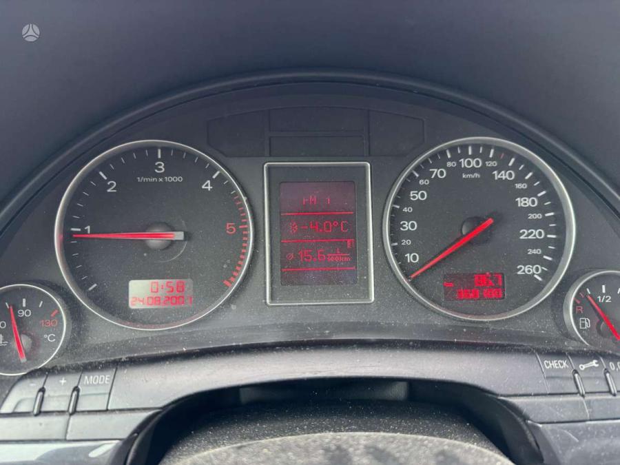 Grey Audi A4 2002 in Klaipeda, with an engine capacity of 1.90 L and mileage of 327 thousand km for 1800 €, photo 9 on AUTOMOTO.COM.LV