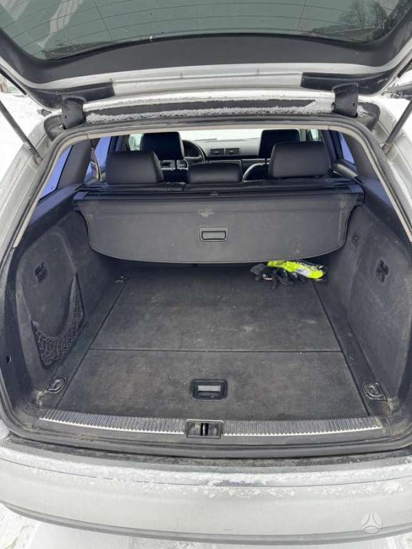 Grey Audi A4 2002 in Klaipeda, with an engine capacity of 1.90 L and mileage of 327 thousand km for 1800 €, photo 11 on AUTOMOTO.COM.LV