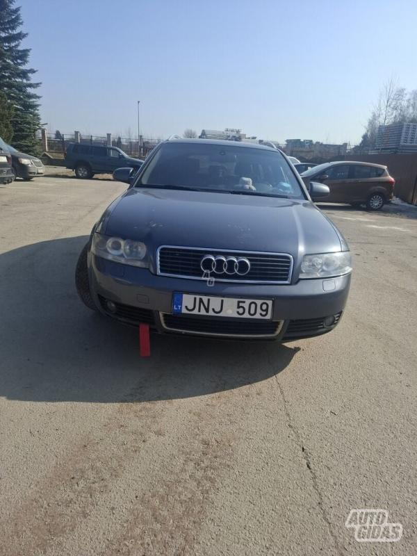 Grey Audi A4 2002 in Vilnius, with an engine capacity of 2.50 L and mileage of 338 thousand km for 2500 €, photo 1 on AUTOMOTO.COM.LV