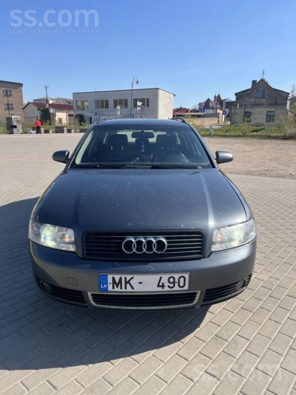 Pelēks Audi A4 2002 Rīga, ar dzinēja tilpumu 2.50 L un nobraukumu 330 tūkst. km par 1890 €, foto 3 vietnē AUTOMOTO.COM.LV