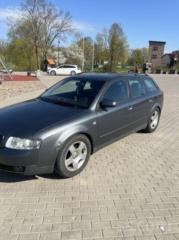 Pelēks Audi A4 2002 Rīga, ar dzinēja tilpumu 2.50 L un nobraukumu 330 tūkst. km par 1890 €, foto 4 vietnē AUTOMOTO.COM.LV