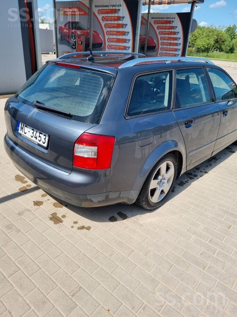 Серый Ауди А4 2002 в Краслава, объемом двигателя 2.50 л и пробегом 347 тыс. км за 1100 €, фото 4 на AUTOMOTO.COM.LV