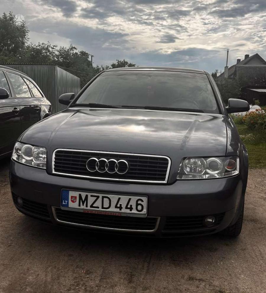 Pelēks Audi A4 2002 Šalčininkai, ar dzinēja tilpumu 1.90 L un nobraukumu 224 tūkst. km par 1900 €, foto 1 vietnē AUTOMOTO.COM.LV