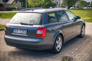 Grey Audi A4 2002 in Riga, with an engine capacity of 2.50 L and mileage of 352 thousand km for 1490 €, photo 5 on AUTOMOTO.COM.LV