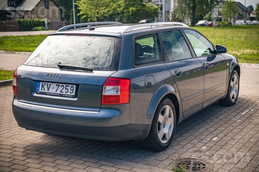 Grey Audi A4 2002 in Riga, with an engine capacity of 2.50 L and mileage of 352 thousand km for 1490 €, photo 5 on AUTOMOTO.COM.LV