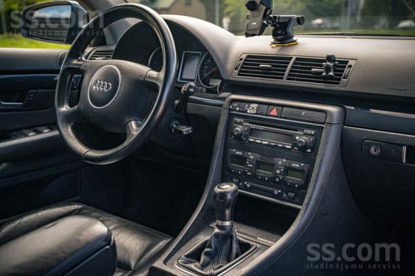 Grey Audi A4 2002 in Riga, with an engine capacity of 2.50 L and mileage of 352 thousand km for 1490 €, photo 8 on AUTOMOTO.COM.LV