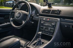 Grey Audi A4 2002 in Riga, with an engine capacity of 2.50 L and mileage of 352 thousand km for 1490 €, photo 9 on AUTOMOTO.COM.LV