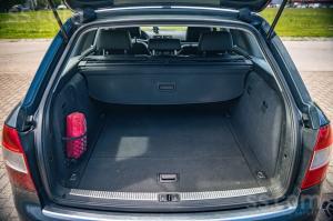 Grey Audi A4 2002 in Riga, with an engine capacity of 2.50 L and mileage of 352 thousand km for 1490 €, photo 19 on AUTOMOTO.COM.LV