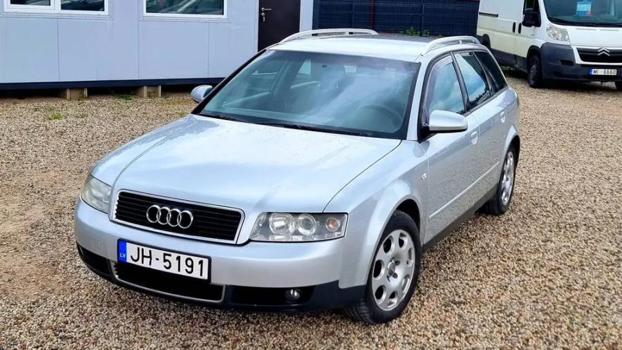 Grey Audi A4 2002 in Cesis, with an engine capacity of 1.90 L and mileage of 424 thousand km for 1800 €, photo 1 on AUTOMOTO.COM.LV