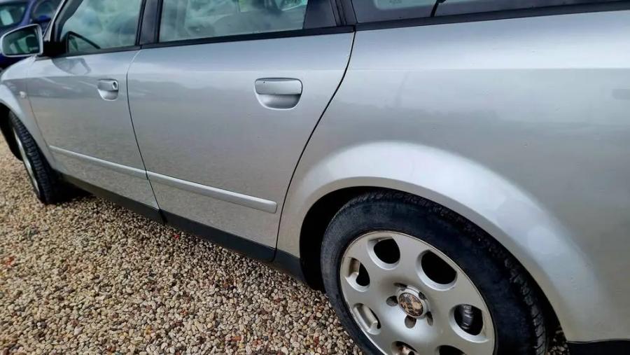 Grey Audi A4 2002 in Cesis, with an engine capacity of 1.90 L and mileage of 424 thousand km for 1800 €, photo 12 on AUTOMOTO.COM.LV