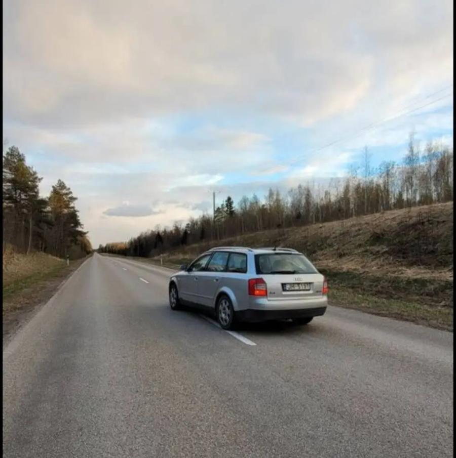 Grey Audi A4 2002 in Cesis, with an engine capacity of 1.90 L and mileage of 424 thousand km for 1800 €, photo 25 on AUTOMOTO.COM.LV