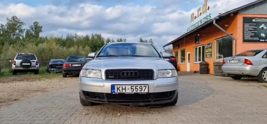Pelēks Audi A4 2002 Valmiera, ar dzinēja tilpumu 2.50 L un nobraukumu 332 tūkst. km par 1500 €, foto 9 vietnē AUTOMOTO.COM.LV