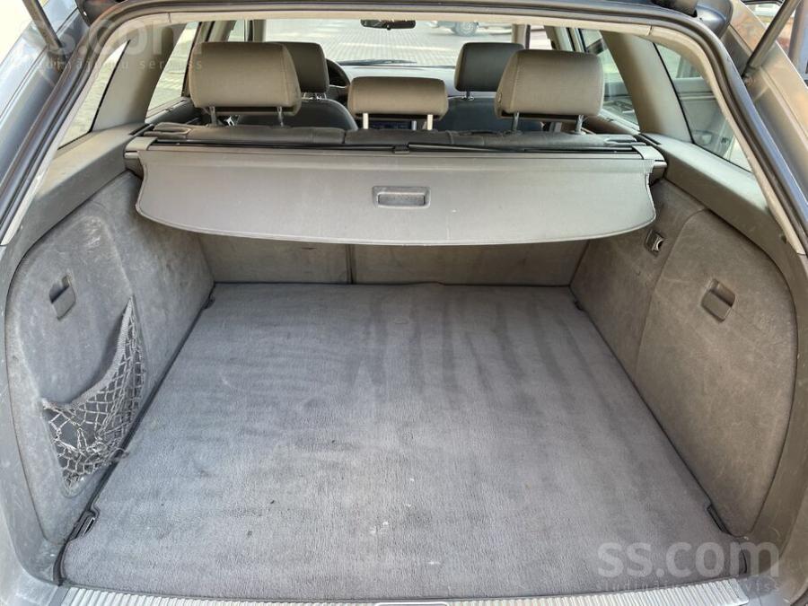 Grey Audi A4 2002 in Riga, with an engine capacity of 1.90 L and mileage of 522 thousand km for 1250 €, photo 16 on AUTOMOTO.COM.LV