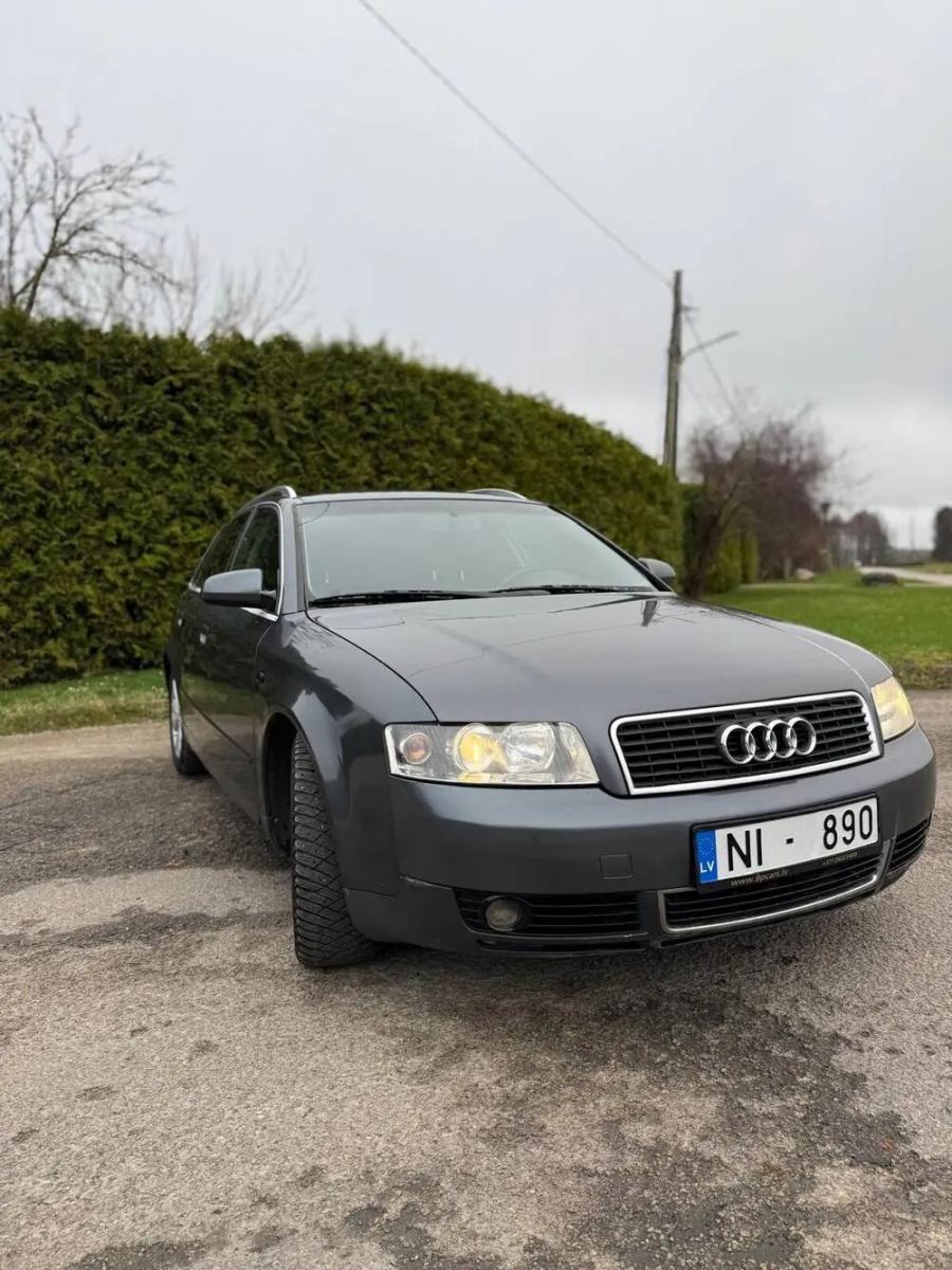 Grey Audi A4 2002 in Riga, with an engine capacity of 1.90 L and mileage of 285 thousand km for 1800 €, photo 1 on AUTOMOTO.COM.LV