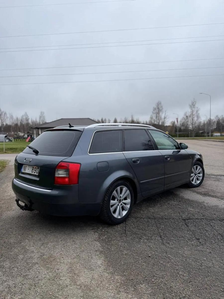 Grey Audi A4 2002 in Riga, with an engine capacity of 1.90 L and mileage of 285 thousand km for 1800 €, photo 8 on AUTOMOTO.COM.LV