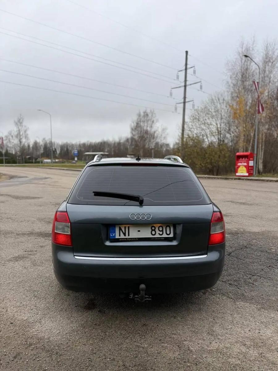 Grey Audi A4 2002 in Riga, with an engine capacity of 1.90 L and mileage of 285 thousand km for 1800 €, photo 15 on AUTOMOTO.COM.LV