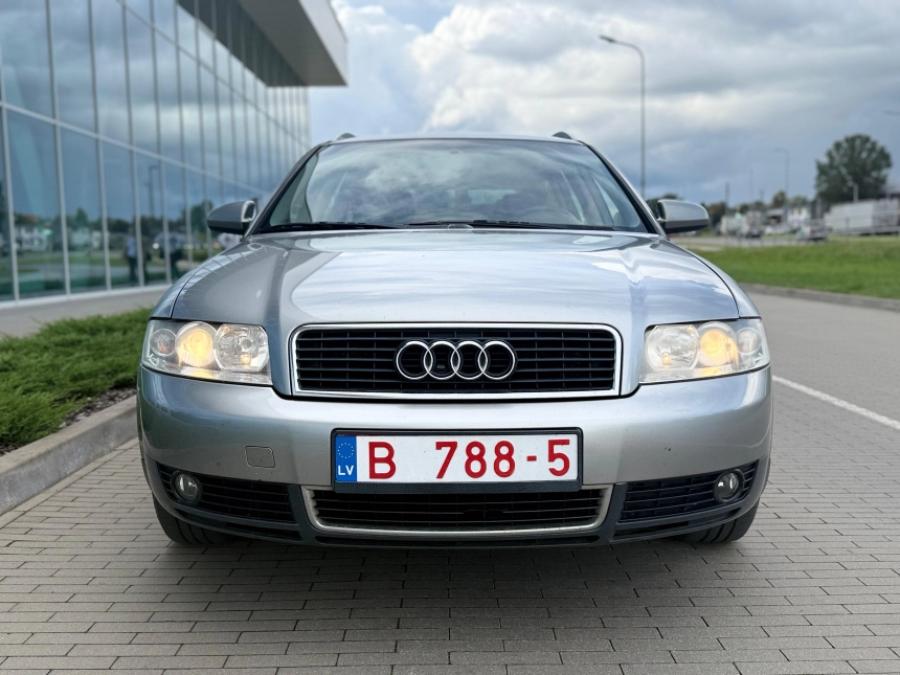 Grey Audi A4 2002 in Riga, with an engine capacity of 2.00 L and mileage of 330 thousand km for 1300 €, photo 1 on AUTOMOTO.COM.LV