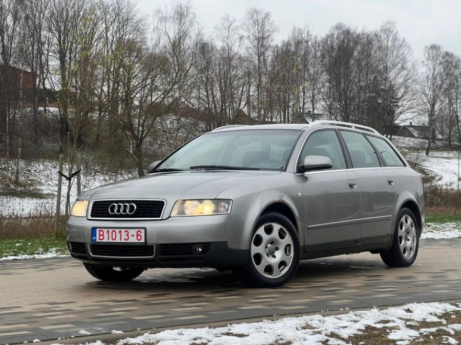 Grey Audi A4 2002 in Riga, with an engine capacity of 2.00 L and mileage of 330 thousand km for 1300 €, photo 3 on AUTOMOTO.COM.LV